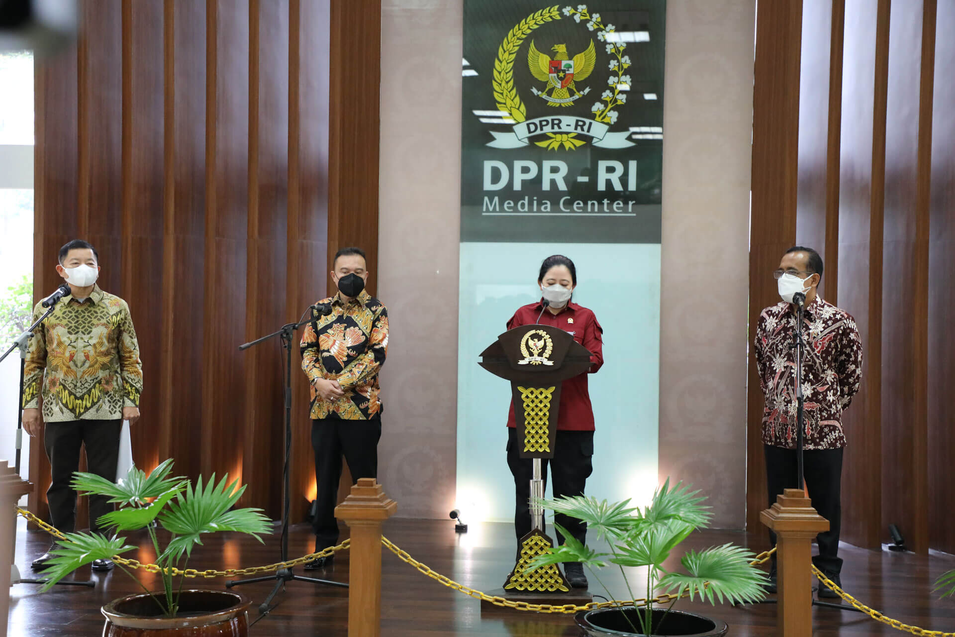 With the State Secretariat (Setneg), Bappenas hands in the Draft Law ...