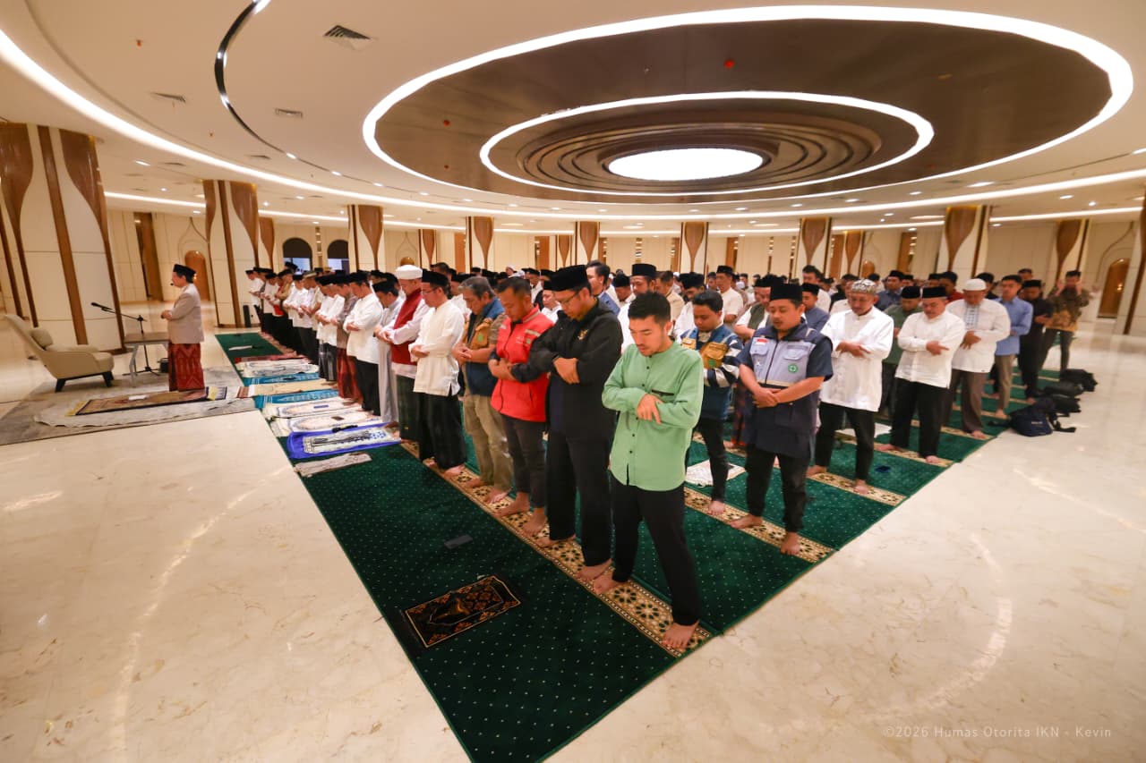Perdana, Khidmat Sholat Subuh Berjamaah bersama Menteri Agama RI di ...